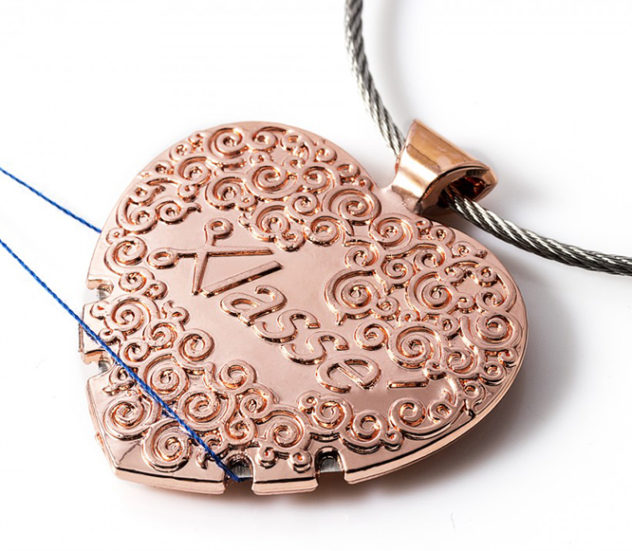 Sew Easy Rose Gold Pendant Thread Cutter - Maree St Clair Quilts